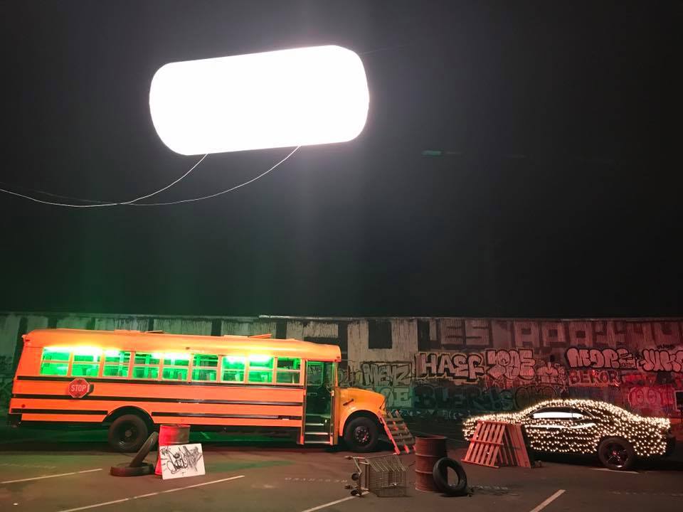 Rent a 8k Tungsten Tube Balloon Light, Best Prices | ShareGrid Los ...