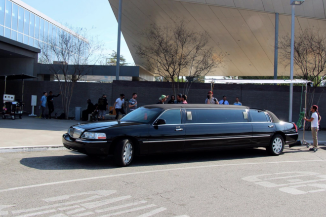 Rent a Lincoln Town Car Limousine Sheriff Presidential (picture car ...