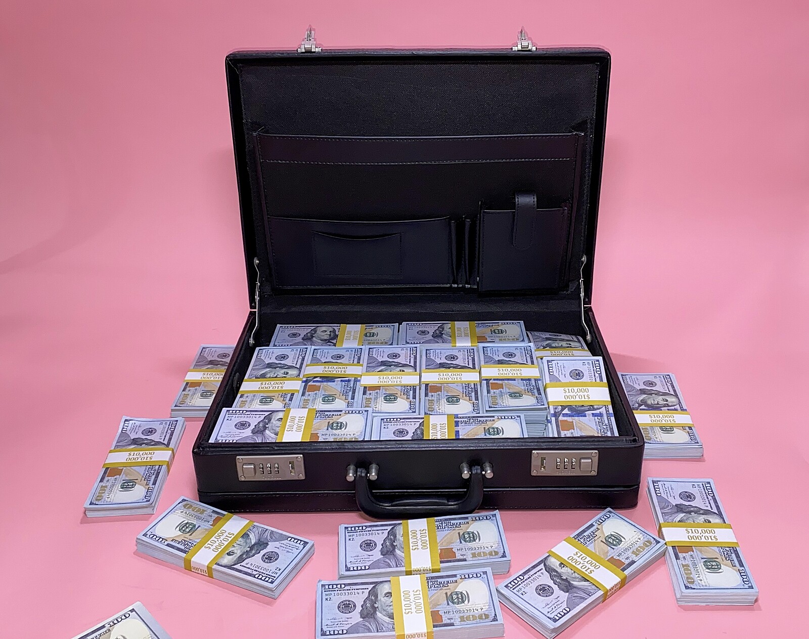 Rent a $500,000 Briefcase Money | Prop Money, Best Prices | ShareGrid ...