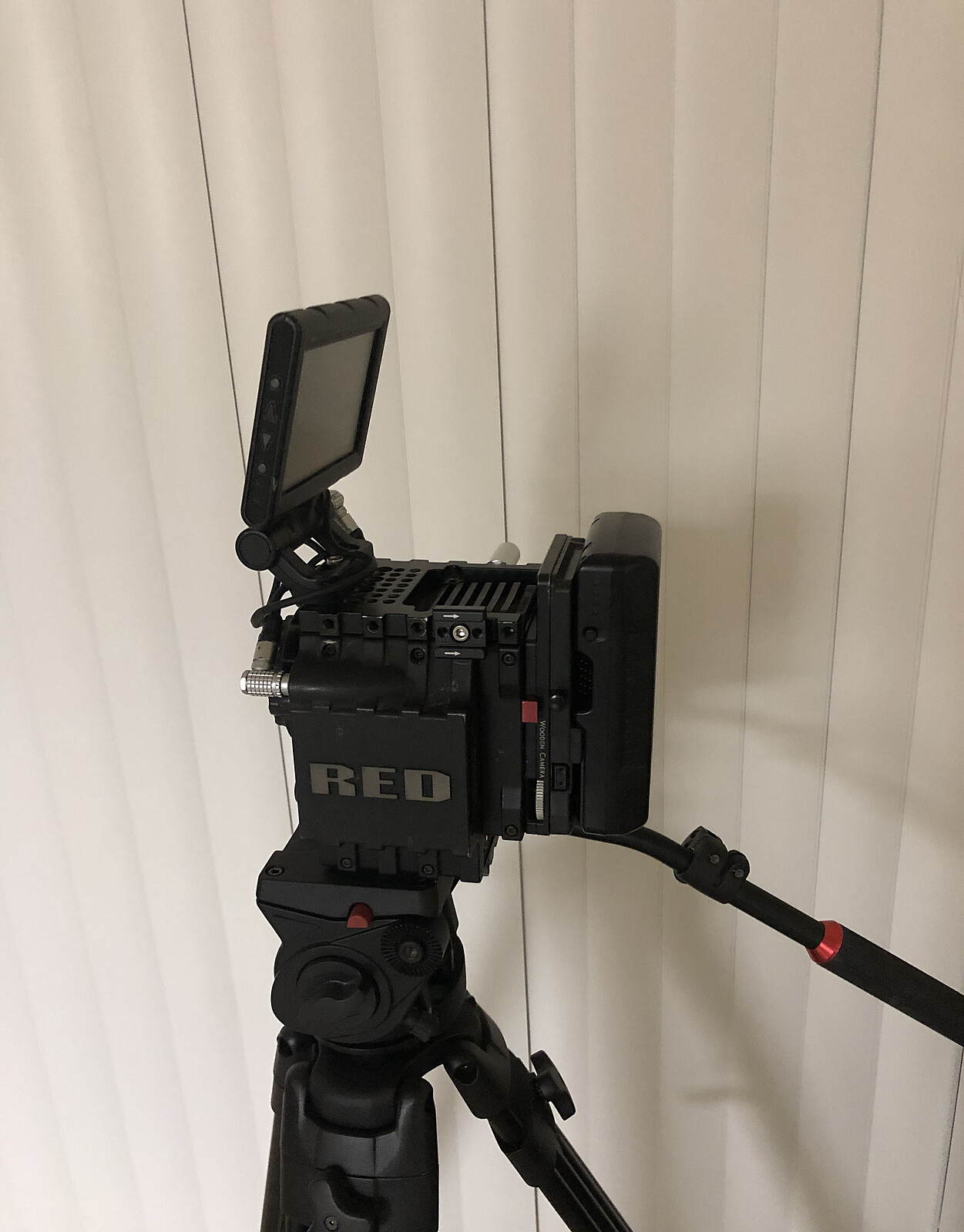 Rent a RED DSMC Epic M-X 5K Package EF Mount, Best Prices | ShareGrid ...