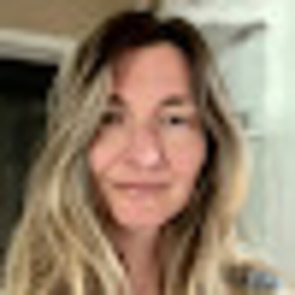 Andrea Csabai | ShareGrid
